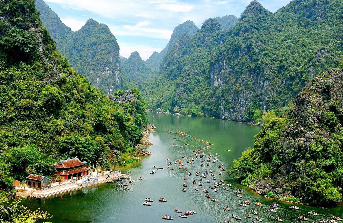 Trang An Boat Routes: Which Tour Route Should You Choose? Complete ...